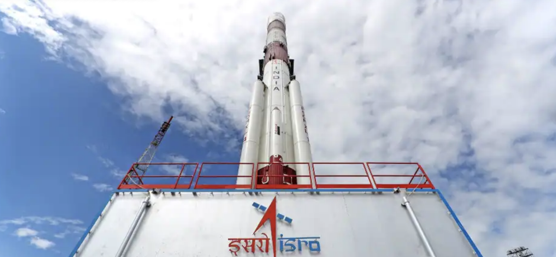 How much does an ISRO scientist earn?